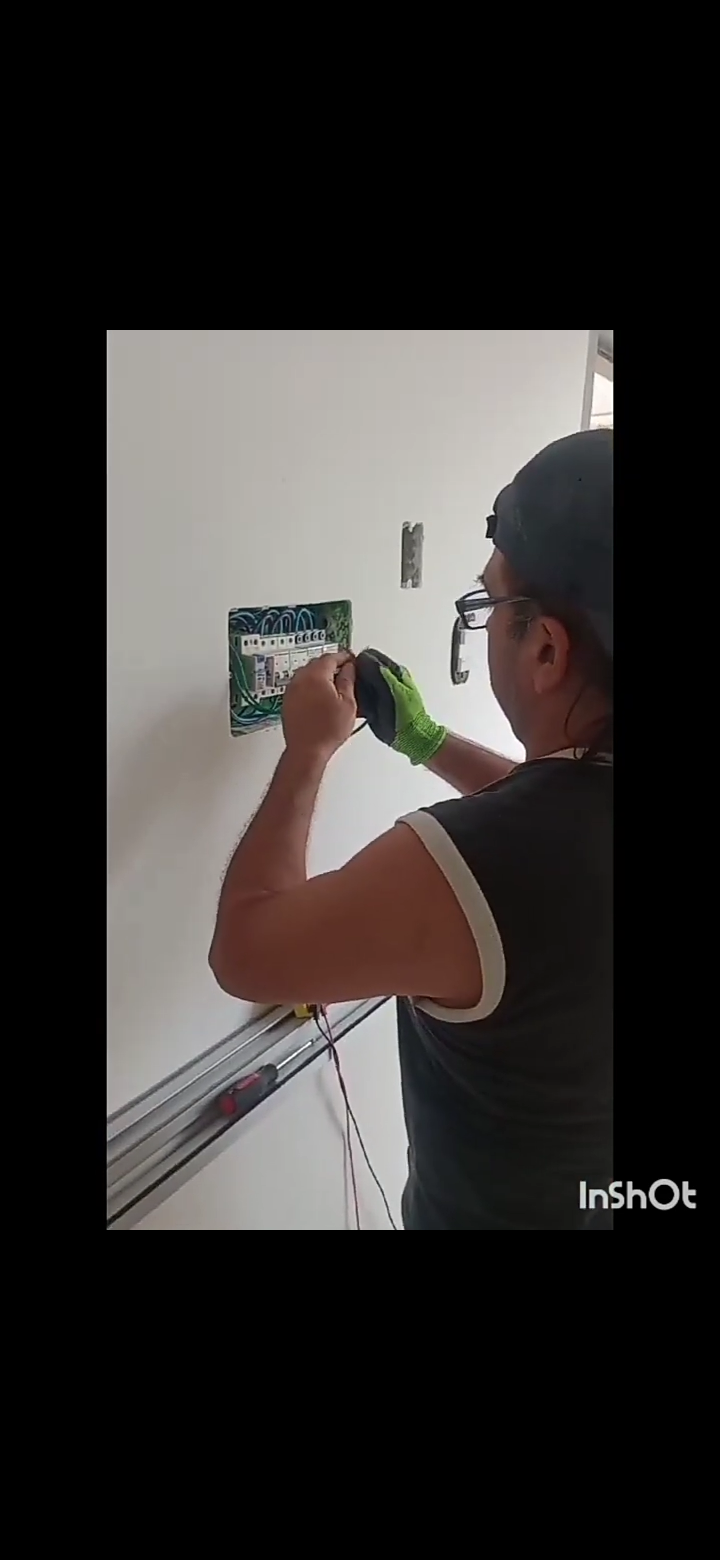 Electricidad El pakete - Yo Resuelvo | Encuentra talento y conecta soluciones